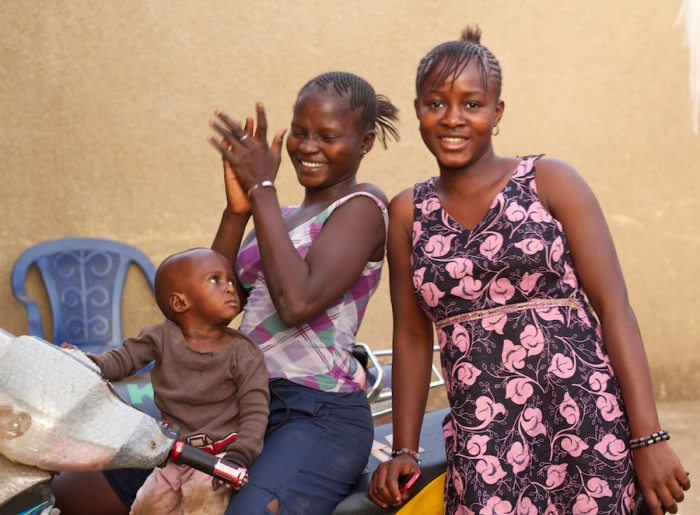 My Family and Neighbors in Kankan, Guinea | Will Travel Life
